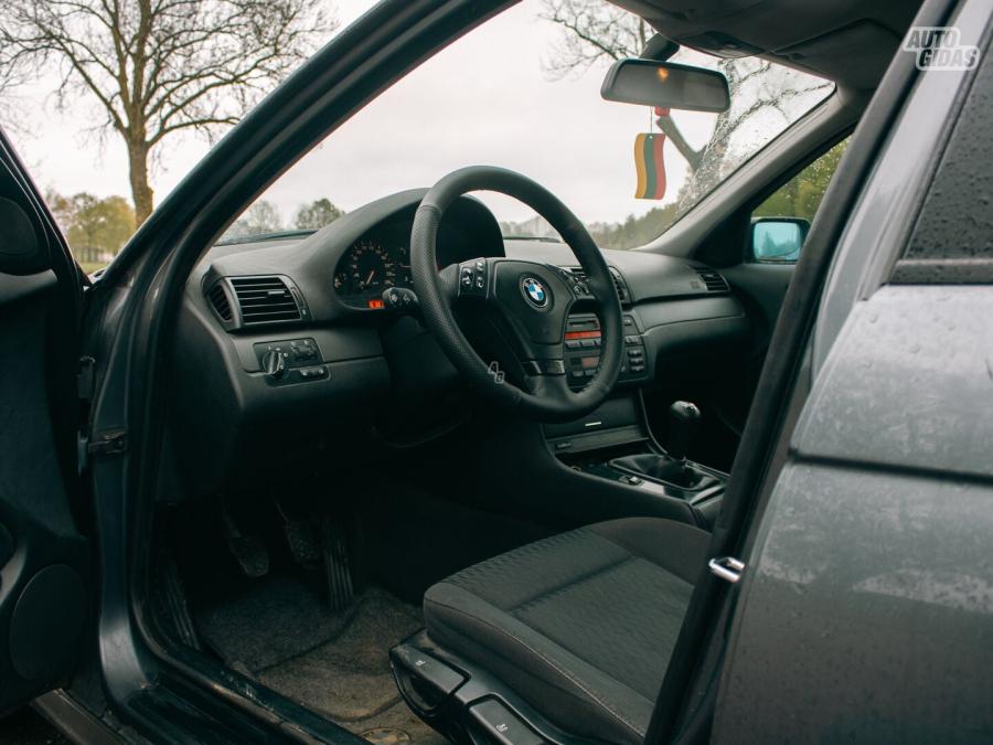 Grey BMW 320 2000 in Kaunas, with an engine capacity of 2.00 L and mileage of 365 thousand km for 1300 €, photo 17 on AUTOMOTO.COM.LV