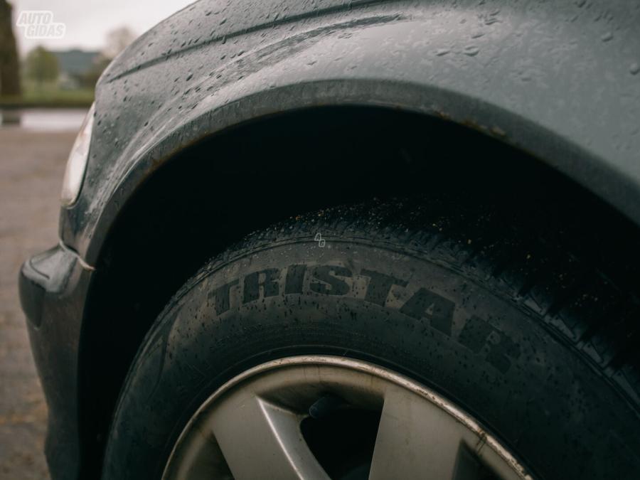 Grey BMW 320 2000 in Kaunas, with an engine capacity of 2.00 L and mileage of 365 thousand km for 1300 €, photo 31 on AUTOMOTO.COM.LV