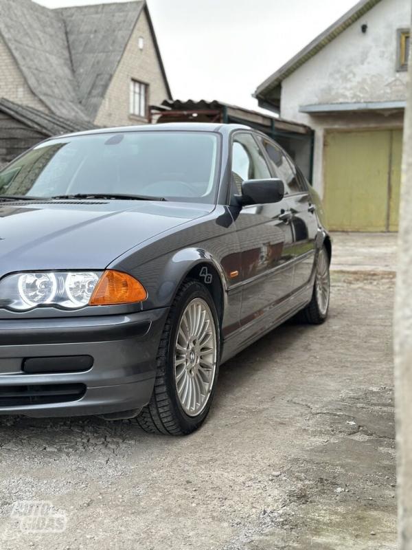 Pelēks BMW 320 2000 Klaipėda, ar dzinēja tilpumu 2.00 L un nobraukumu 314 tūkst. km par 1500 €, foto 2 vietnē AUTOMOTO.COM.LV