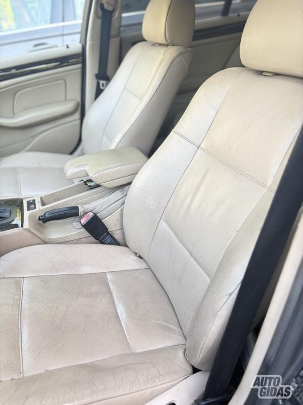 Pelēks BMW 320 2000 Klaipėda, ar dzinēja tilpumu 2.00 L un nobraukumu 314 tūkst. km par 1500 €, foto 10 vietnē AUTOMOTO.COM.LV