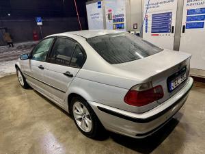Grey BMW 320 2001 in Vilnius, with an engine capacity of 2.00 L and mileage of 372 thousand km for 1500 €, photo 5 on AUTOMOTO.COM.LV