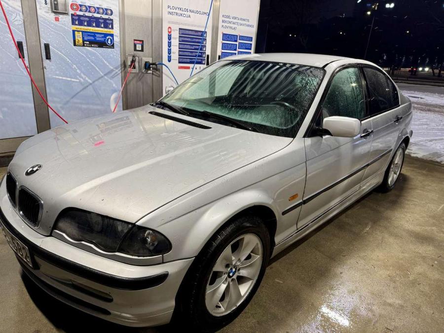 Grey BMW 320 2001 in Vilnius, with an engine capacity of 2.00 L and mileage of 372 thousand km for 1500 €, photo 6 on AUTOMOTO.COM.LV