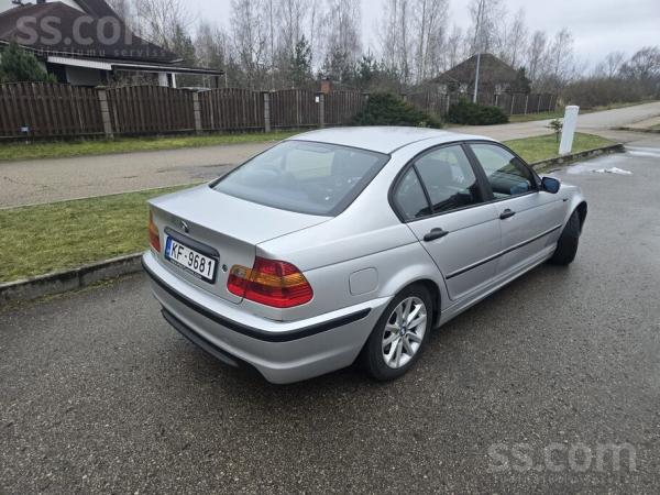 Pelēks BMW 320 2001 Daugavpils, ar dzinēja tilpumu 2.00 L un nobraukumu 304 tūkst. km par 2700 €, foto 4 vietnē AUTOMOTO.COM.LV