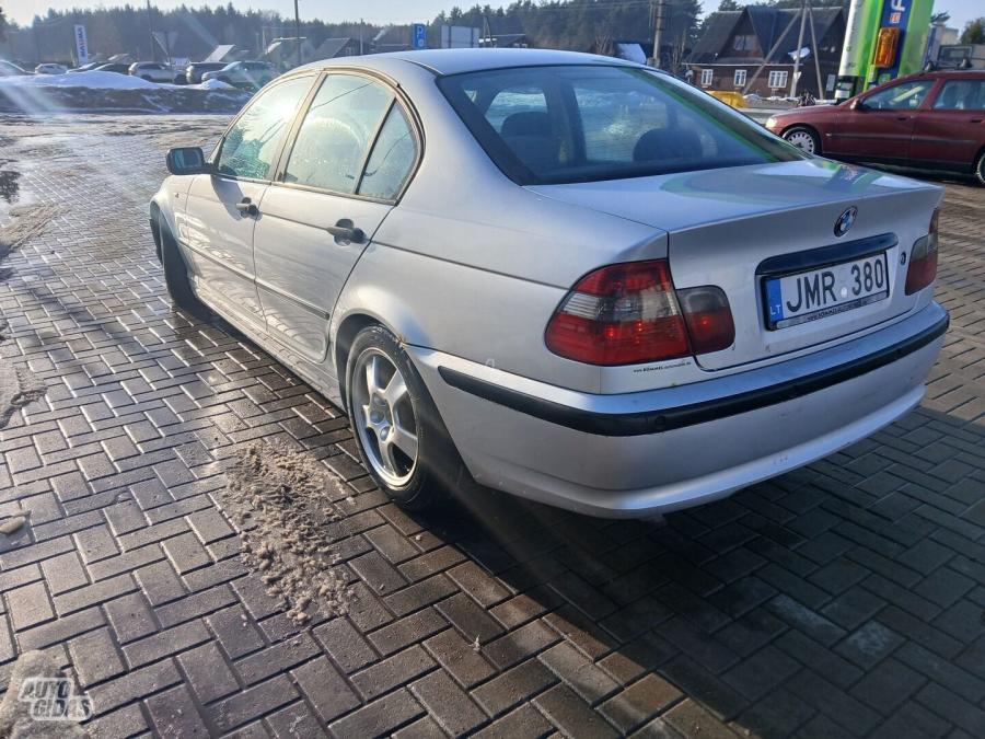 Grey BMW 320 2001 in Pabrade, with an engine capacity of 2.00 L and mileage of 288 thousand km for 1000 €, photo 4 on AUTOMOTO.COM.LV