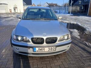 Grey BMW 320 2001 in Pabrade, with an engine capacity of 2.00 L and mileage of 288 thousand km for 1000 €, photo 13 on AUTOMOTO.COM.LV
