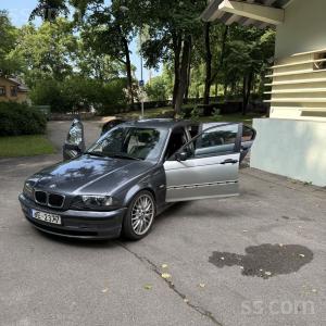 Pelēks BMW 320 2001 Rīga, ar dzinēja tilpumu 2.00 L un nobraukumu 369 tūkst. km par 1500 €, foto 3 vietnē AUTOMOTO.COM.LV