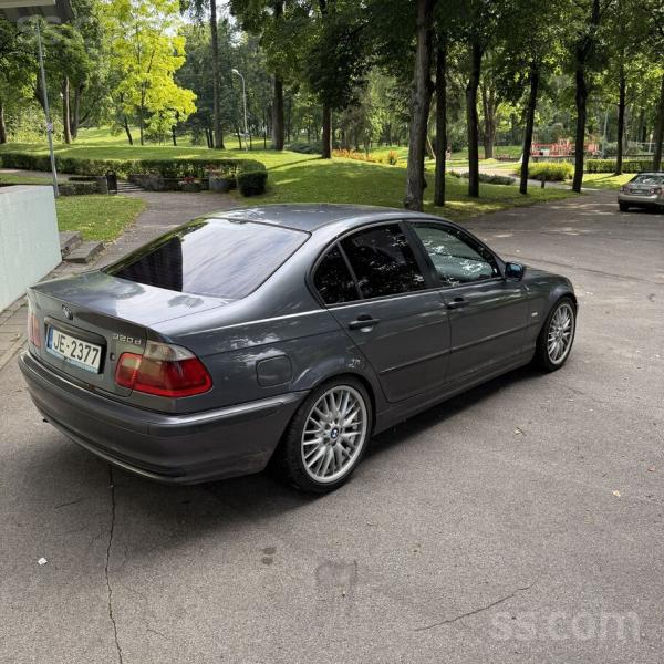 Pelēks BMW 320 2001 Rīga, ar dzinēja tilpumu 2.00 L un nobraukumu 369 tūkst. km par 1500 €, foto 8 vietnē AUTOMOTO.COM.LV