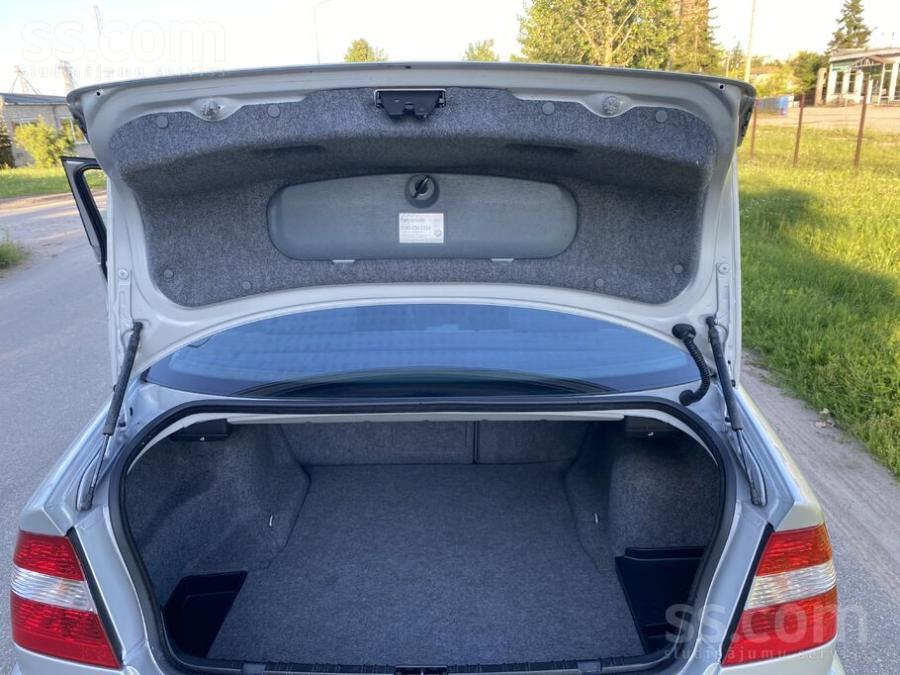 Grey BMW 320 2001 in Ludza, with an engine capacity of 2.00 L and mileage of 0 thousand km for 2900 €, photo 16 on AUTOMOTO.COM.LV