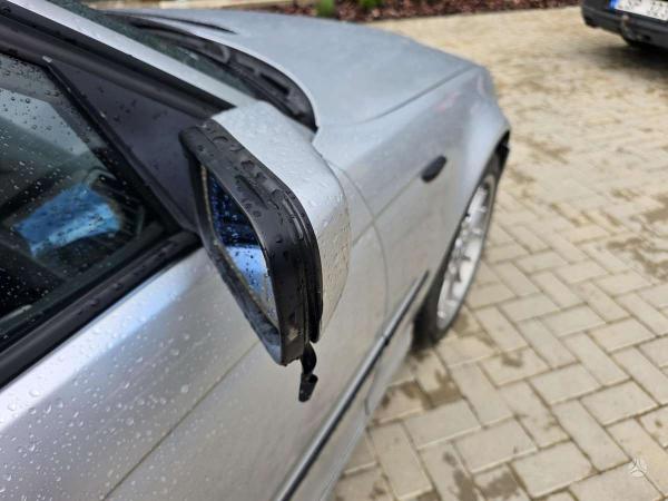 Pelēks BMW 320 2001 Viļņa, ar dzinēja tilpumu 2.00 L un nobraukumu 424 tūkst. km par 1500 €, foto 9 vietnē AUTOMOTO.COM.LV