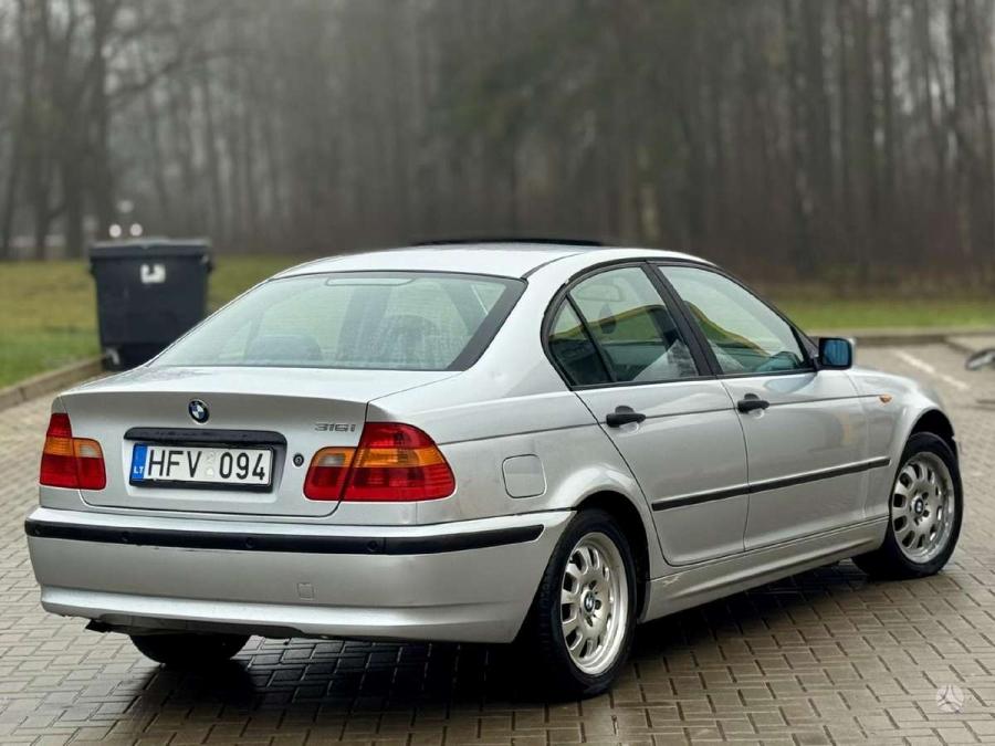 Grey BMW 320 2002 in Radviliskis, with an engine capacity of 2.00 L and mileage of 300 thousand km for 1650 €, photo 8 on AUTOMOTO.COM.LV