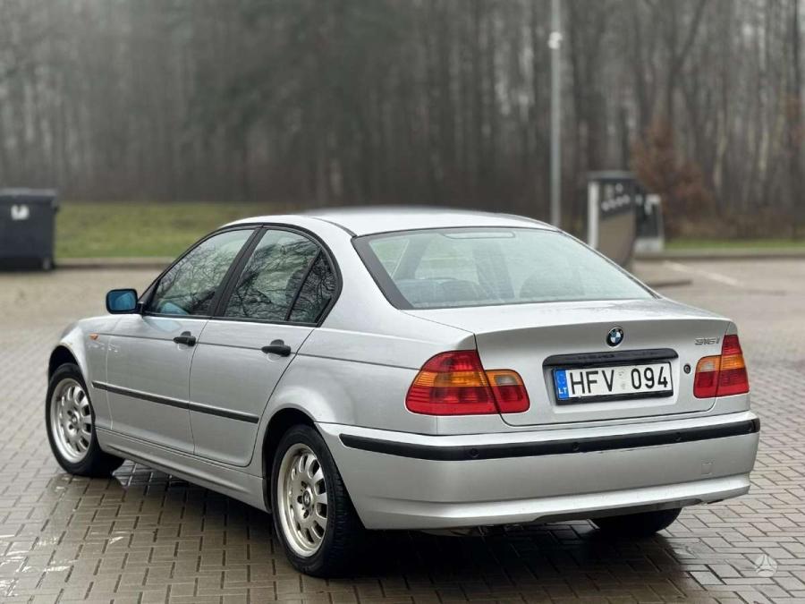 Grey BMW 320 2002 in Radviliskis, with an engine capacity of 2.00 L and mileage of 300 thousand km for 1650 €, photo 10 on AUTOMOTO.COM.LV