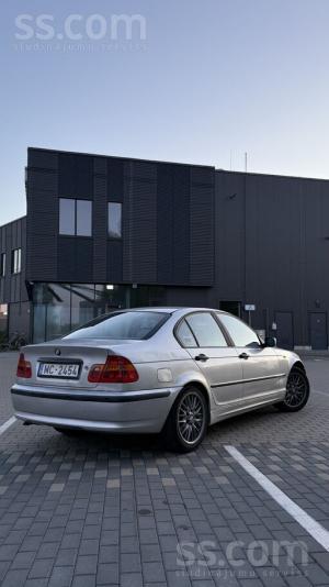 Pelēks BMW 320 2002 Rīga, ar dzinēja tilpumu 2.00 L un nobraukumu 392 tūkst. km par 1650 €, foto 4 vietnē AUTOMOTO.COM.LV