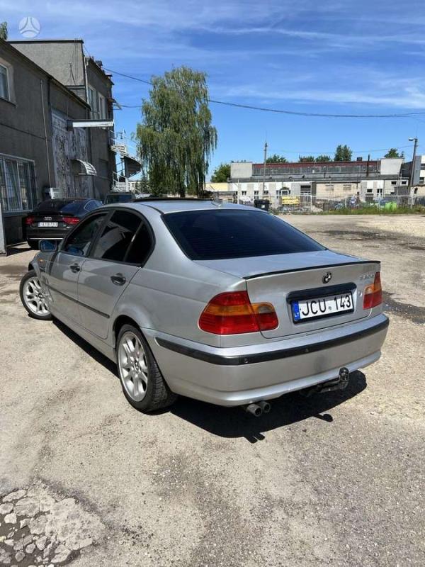 Серый БМВ 320 2002 в Паневежис, объемом двигателя 2.00 л и пробегом 430 тыс. км за 1350 €, фото 4 на AUTOMOTO.COM.LV