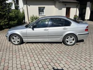 Grey BMW 320 2002 in Riga, with an engine capacity of 2.00 L and mileage of 317 thousand km for 2500 €, photo 3 on AUTOMOTO.COM.LV