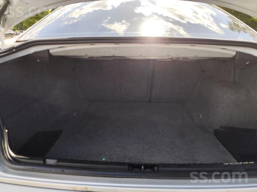 Pelēks BMW 320 2002 Rīga, ar dzinēja tilpumu 2.20 L un nobraukumu 290 tūkst. km par 2100 €, foto 9 vietnē AUTOMOTO.COM.LV