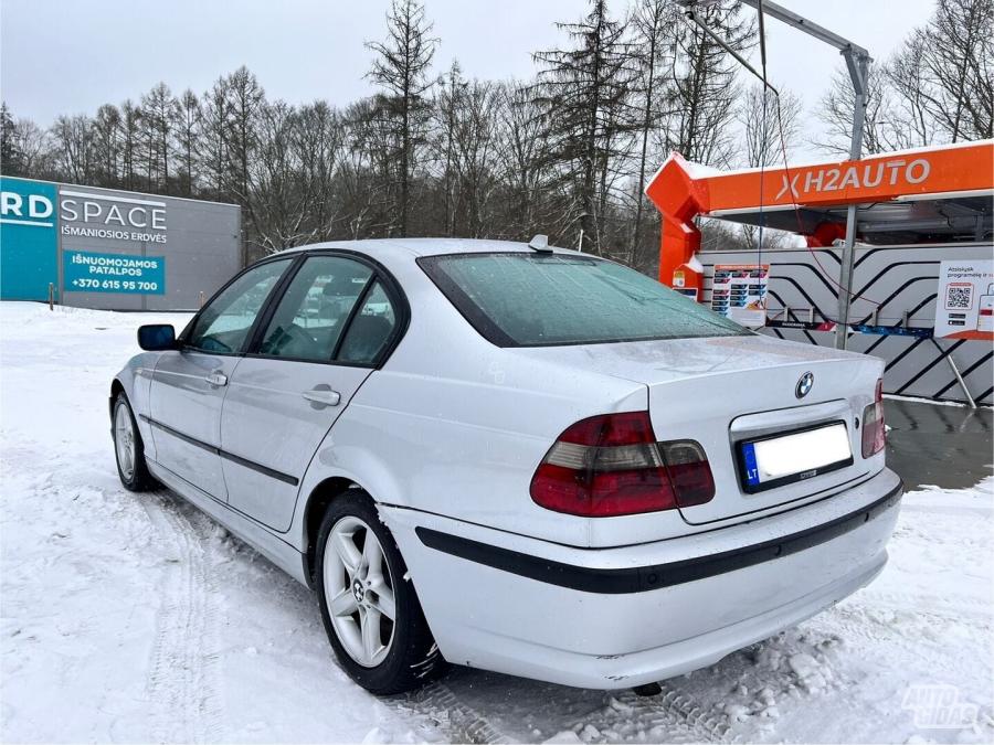 Pelēks BMW 320 2003 Viļņa, ar dzinēja tilpumu 2.00 L un nobraukumu 417 tūkst. km par 2350 €, foto 5 vietnē AUTOMOTO.COM.LV