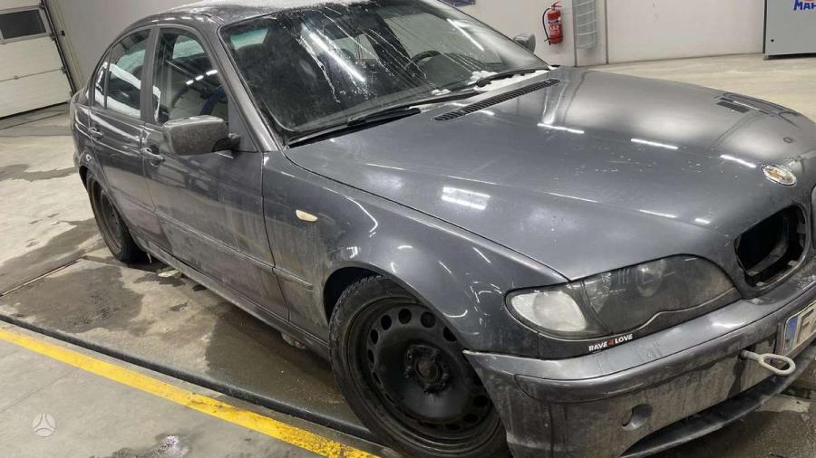 Pelēks BMW 320 2003 Viļņa, ar dzinēja tilpumu 2.00 L un nobraukumu 365 tūkst. km par 800 €, foto 2 vietnē AUTOMOTO.COM.LV