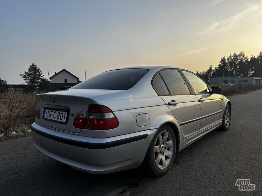 Pelēks BMW 320 2003 Viļņa, ar dzinēja tilpumu 2.00 L un nobraukumu 334 tūkst. km par 1350 €, foto 7 vietnē AUTOMOTO.COM.LV