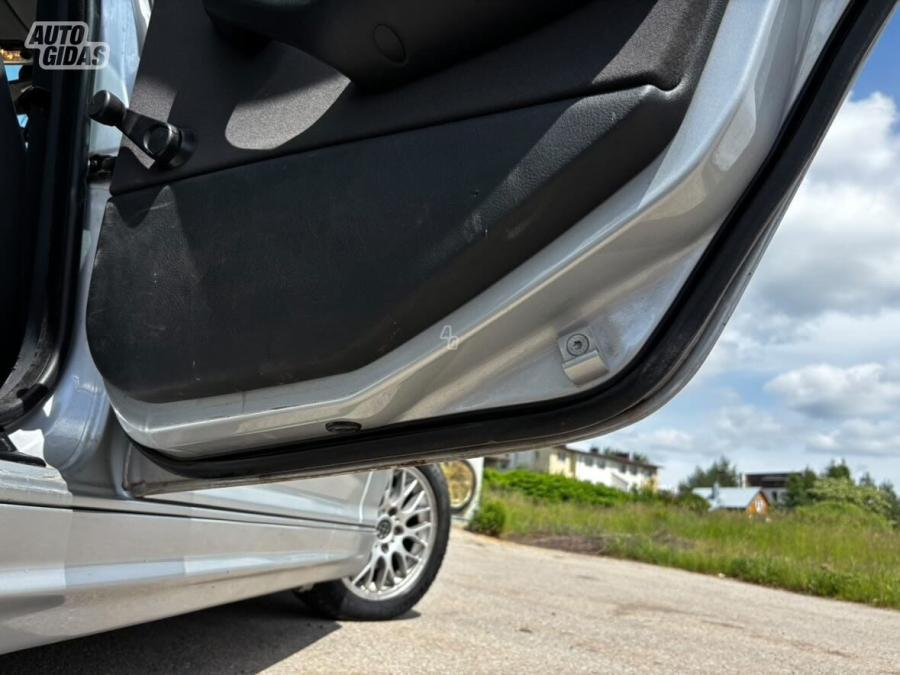 Pelēks BMW 320 2003 Viļņa, ar dzinēja tilpumu 2.00 L un nobraukumu 262 tūkst. km par 1500 €, foto 8 vietnē AUTOMOTO.COM.LV