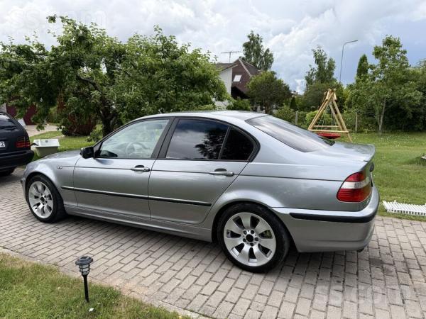 Grey BMW 320 2003 in Tukums, with an engine capacity of 2.00 L and mileage of 368 thousand km for 2400 €, photo 4 on AUTOMOTO.COM.LV