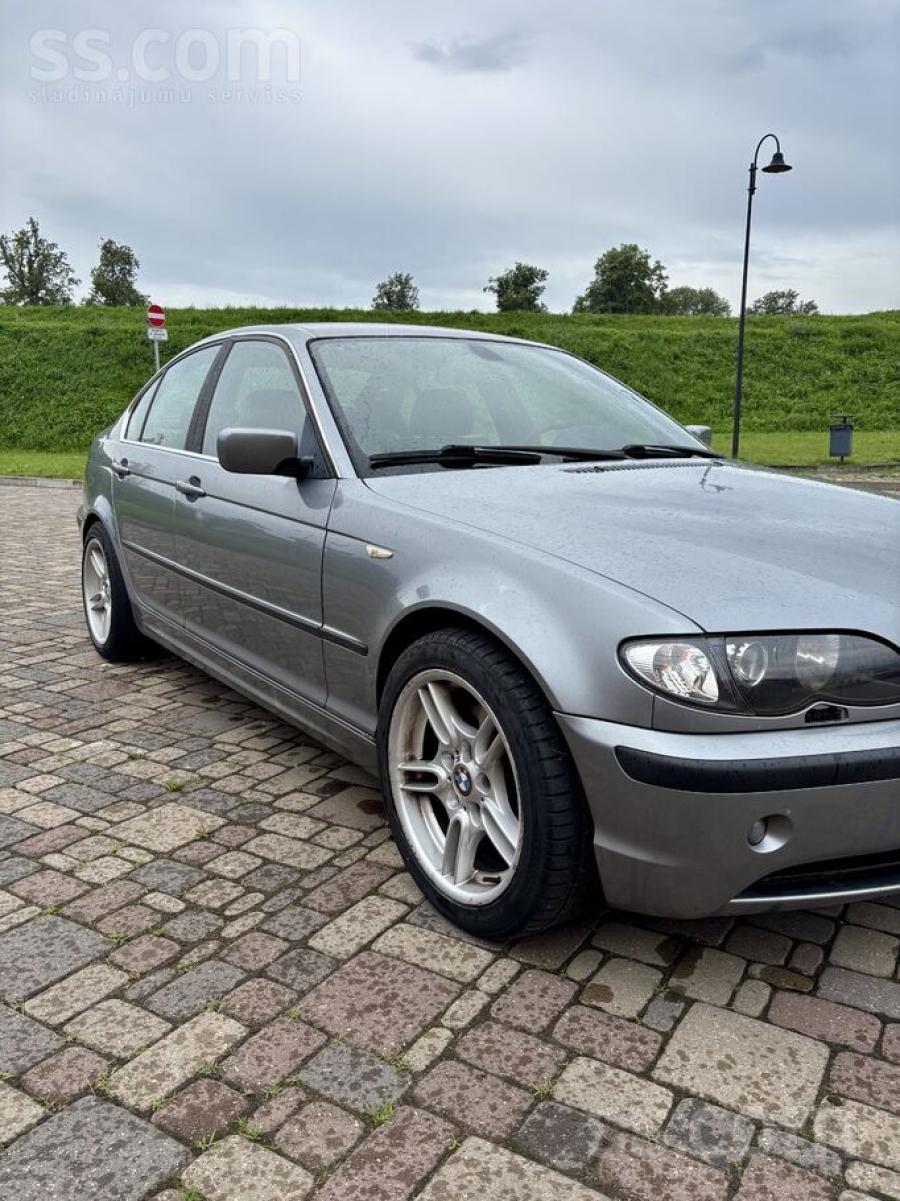 Grey BMW 320 2003 in Daugavpils, with an engine capacity of 2.00 L and mileage of 295 thousand km for 2800 €, photo 7 on AUTOMOTO.COM.LV