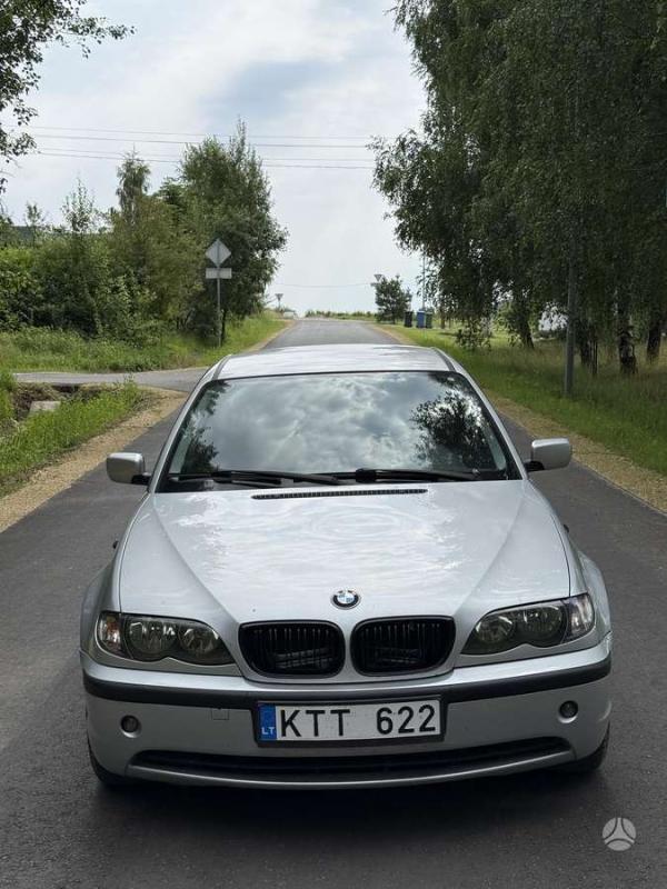 Grey BMW 320 2003 in Vilnius, with an engine capacity of 2.00 L and mileage of 382 thousand km for 1000 €, photo 3 on AUTOMOTO.COM.LV