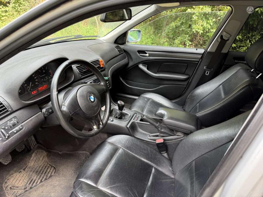 Grey BMW 320 2003 in Vilnius, with an engine capacity of 2.00 L and mileage of 382 thousand km for 1000 €, photo 10 on AUTOMOTO.COM.LV