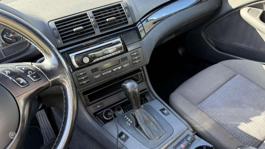 Pelēks BMW 320 2003 Viļņa, ar dzinēja tilpumu 2.00 L un nobraukumu 260 tūkst. km par 2150 €, foto 20 vietnē AUTOMOTO.COM.LV