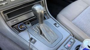 Pelēks BMW 320 2003 Viļņa, ar dzinēja tilpumu 2.00 L un nobraukumu 260 tūkst. km par 2150 €, foto 22 vietnē AUTOMOTO.COM.LV