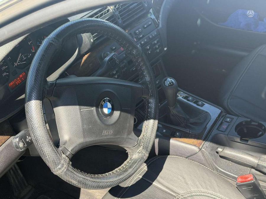 Pelēks BMW 320 2004 Marijampole, ar dzinēja tilpumu 0.00 L un nobraukumu 345 tūkst. km par 900 €, foto 4 vietnē AUTOMOTO.COM.LV