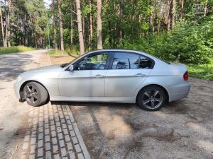 Grey BMW 320 2004 in Ukmerge, with an engine capacity of 2.00 L and mileage of 246 thousand km for 2500 €, photo 8 on AUTOMOTO.COM.LV