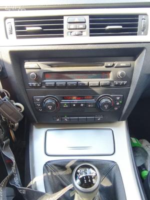 Grey BMW 320 2004 in Ukmerge, with an engine capacity of 2.00 L and mileage of 246 thousand km for 2500 €, photo 12 on AUTOMOTO.COM.LV