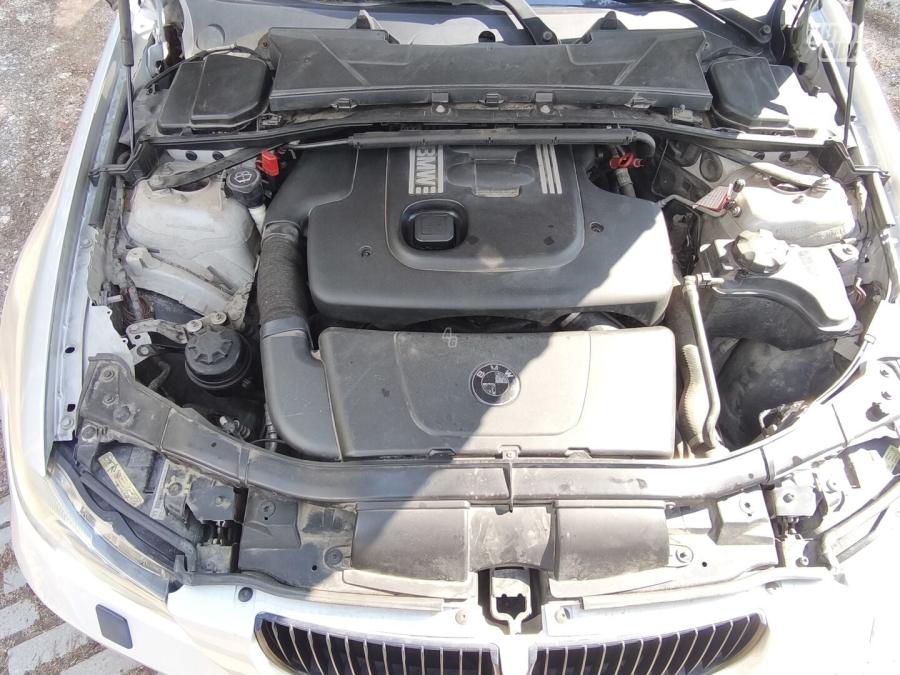 Grey BMW 320 2004 in Ukmerge, with an engine capacity of 2.00 L and mileage of 246 thousand km for 2500 €, photo 14 on AUTOMOTO.COM.LV