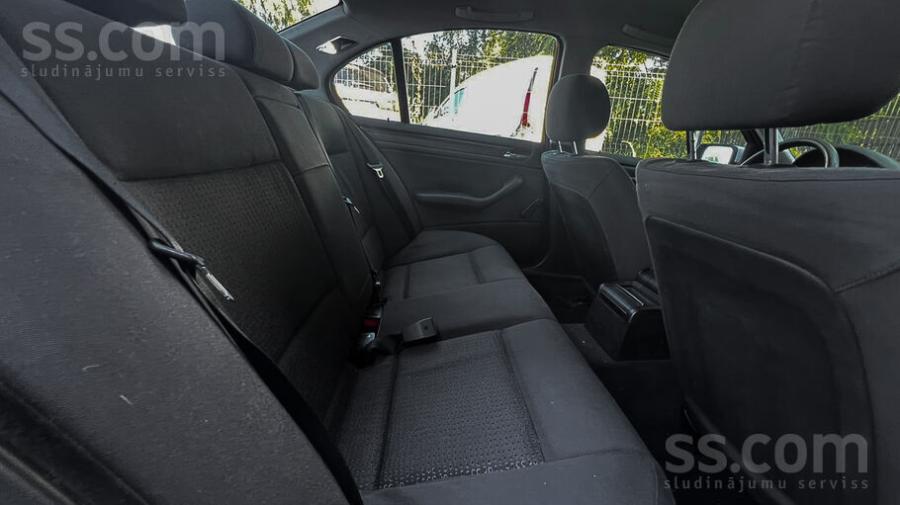 Pelēks BMW 320 2004 Rīga, ar dzinēja tilpumu 2.00 L un nobraukumu 294 tūkst. km par 2790 €, foto 13 vietnē AUTOMOTO.COM.LV