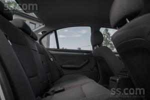 Pelēks BMW 320 2004 Rīga, ar dzinēja tilpumu 2.00 L un nobraukumu 291 tūkst. km par 2790 €, foto 15 vietnē AUTOMOTO.COM.LV