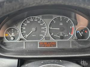 Pelēks BMW 320 2004 Šauļi, ar dzinēja tilpumu 2.00 L un nobraukumu 354 tūkst. km par 850 €, foto 11 vietnē AUTOMOTO.COM.LV