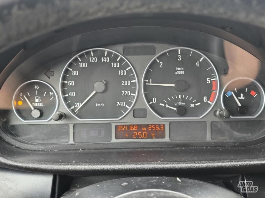 Pelēks BMW 320 2004 Šauļi, ar dzinēja tilpumu 2.00 L un nobraukumu 354 tūkst. km par 850 €, foto 11 vietnē AUTOMOTO.COM.LV