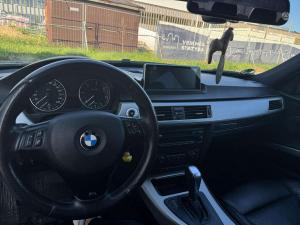 Grey BMW 320 2004 in Siauliai, with an engine capacity of 2.00 L and mileage of 278 thousand km for 3900 €, photo 9 on AUTOMOTO.COM.LV