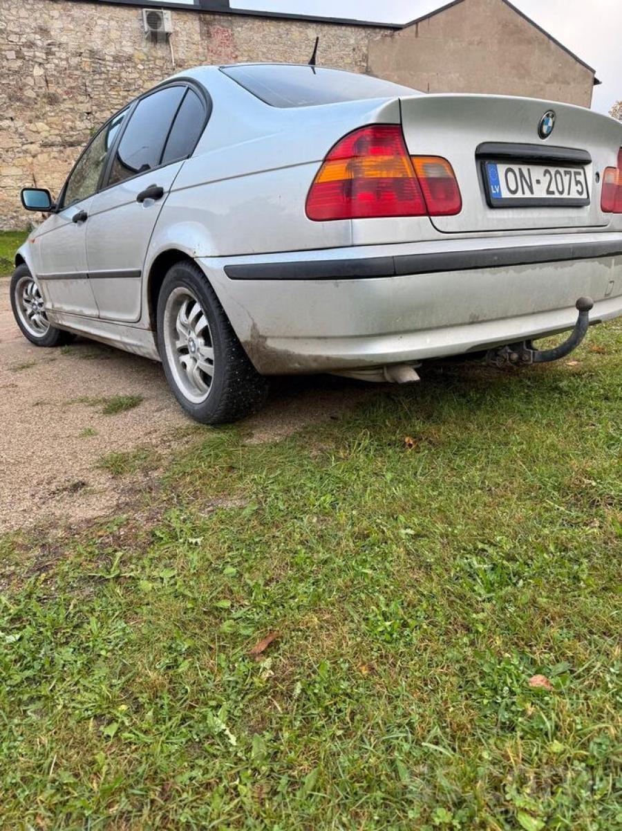 Pelēks BMW 320 2004 Cēsis, ar dzinēja tilpumu 2.00 L un nobraukumu 288 tūkst. km par 2300 €, foto 6 vietnē AUTOMOTO.COM.LV