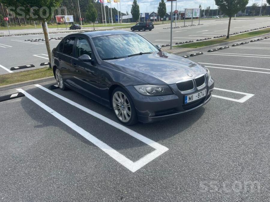 Grey BMW 320 2005 in Riga, with an engine capacity of 2.00 L and mileage of 397 thousand km for 3000 €, photo 2 on AUTOMOTO.COM.LV