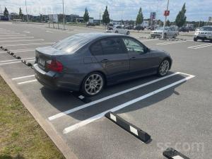 Grey BMW 320 2005 in Riga, with an engine capacity of 2.00 L and mileage of 397 thousand km for 3000 €, photo 4 on AUTOMOTO.COM.LV