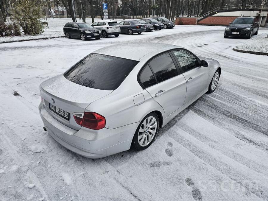 Pelēks BMW 320 2005 Rīga, ar dzinēja tilpumu 2.00 L un nobraukumu 367 tūkst. km par 4950 €, foto 5 vietnē AUTOMOTO.COM.LV