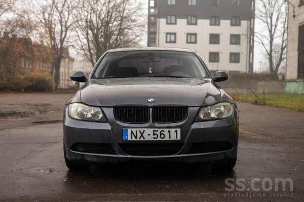 Pelēks BMW 320 2005 Rīga, ar dzinēja tilpumu 2.00 L un nobraukumu 275 tūkst. km par 3590 €, foto 2 vietnē AUTOMOTO.COM.LV