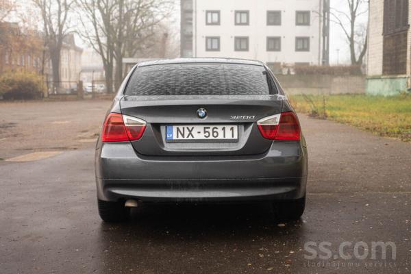 Pelēks BMW 320 2005 Rīga, ar dzinēja tilpumu 2.00 L un nobraukumu 275 tūkst. km par 3590 €, foto 5 vietnē AUTOMOTO.COM.LV