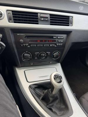 Pelēks BMW 320 2005 Viļņa, ar dzinēja tilpumu 2.00 L un nobraukumu 379 tūkst. km par 3499 €, foto 14 vietnē AUTOMOTO.COM.LV