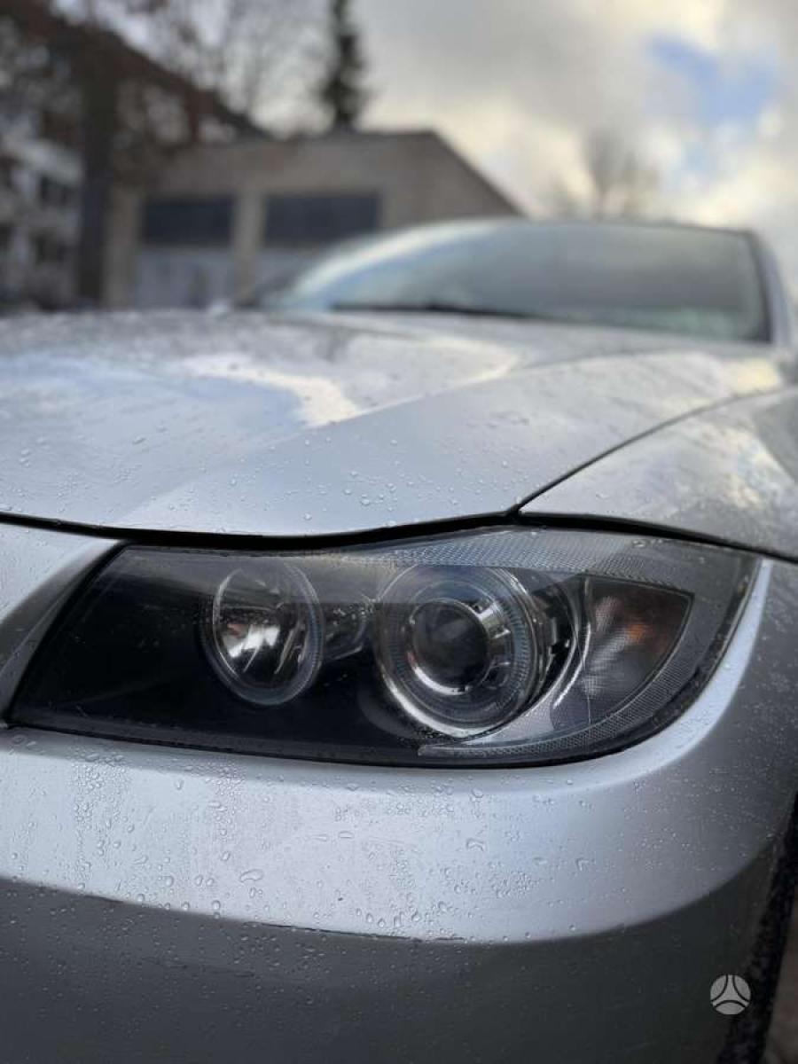 Pelēks BMW 320 2005 Viļņa, ar dzinēja tilpumu 2.00 L un nobraukumu 379 tūkst. km par 3499 €, foto 15 vietnē AUTOMOTO.COM.LV