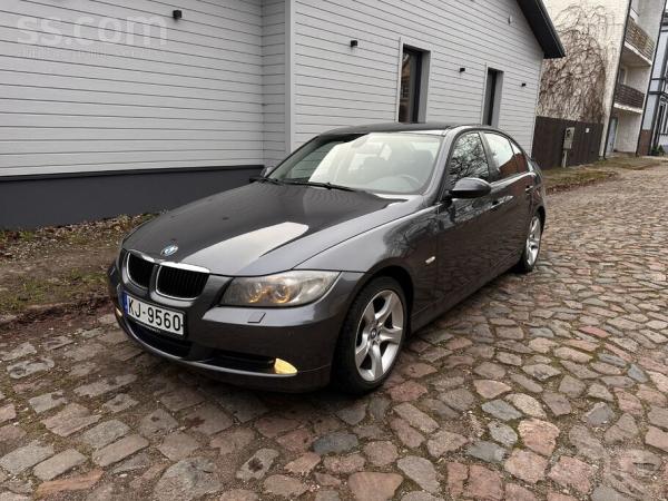 Pelēks BMW 320 2005 Liepāja, ar dzinēja tilpumu 2.00 L un nobraukumu 404 tūkst. km par 4400 €, foto 1 vietnē AUTOMOTO.COM.LV