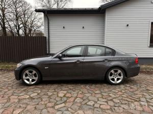 Pelēks BMW 320 2005 Liepāja, ar dzinēja tilpumu 2.00 L un nobraukumu 404 tūkst. km par 4400 €, foto 5 vietnē AUTOMOTO.COM.LV