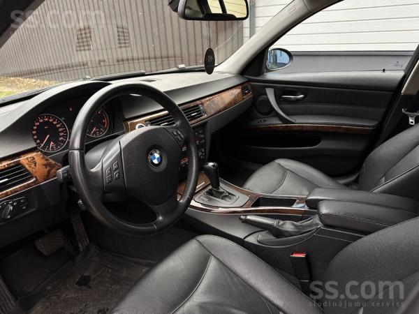 Pelēks BMW 320 2005 Liepāja, ar dzinēja tilpumu 2.00 L un nobraukumu 404 tūkst. km par 4400 €, foto 6 vietnē AUTOMOTO.COM.LV