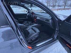 Grey BMW 320 2005 in Valmiera, with an engine capacity of 2.00 L and mileage of 333 thousand km for 3900 €, photo 12 on AUTOMOTO.COM.LV
